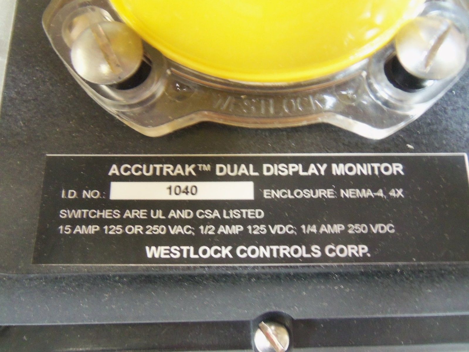 WESTLOCK ACCUTRAK 1040-BY-A10 DUAL DISPLAY MONITOR *NEW IN BOX*