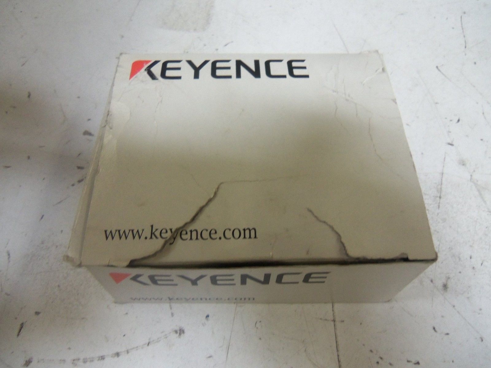 KEYENCE KV-24DT PROGRAMMABLE LOGIC CONTROLLER * NEW IN BOX * – MRO ... KEYENCE KV-24DT PROGRAMMABLE LOGIC CONTROLLER * NEW IN BOX * – MRO ...