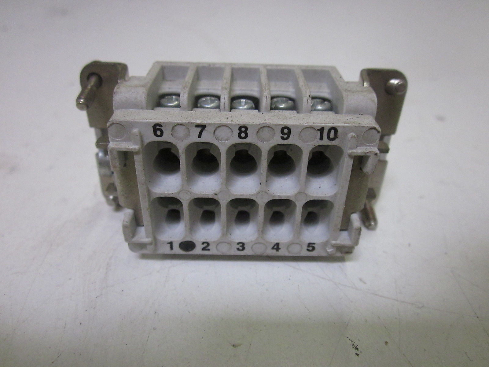 T&B FS 110B 16A 600V *NEW NO BOX*